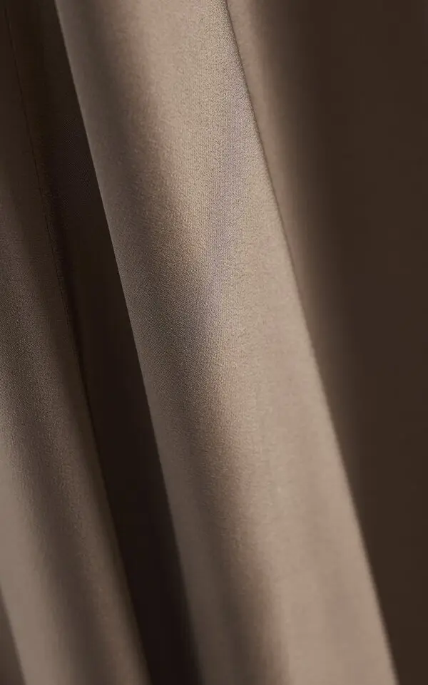 TEMILY Madame Gres Silk Gown