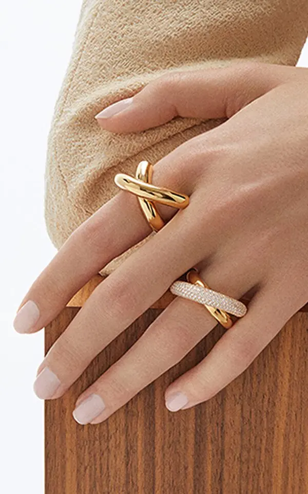 ENGELBERT Cross Loop Ring Medium