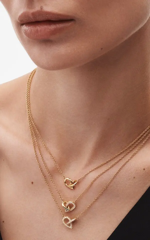 ENGELBERT Drop Link Pendant