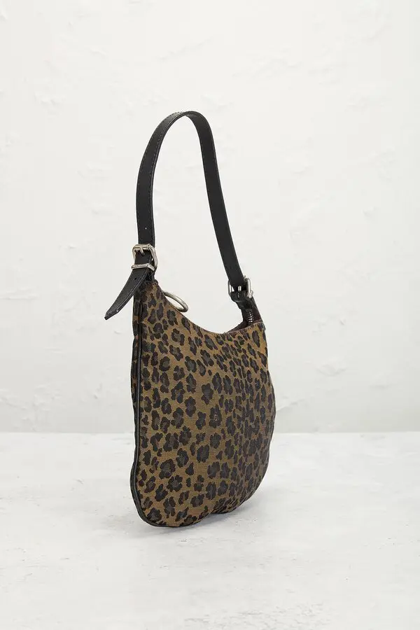 Fendi Oyster Shoulder Bag