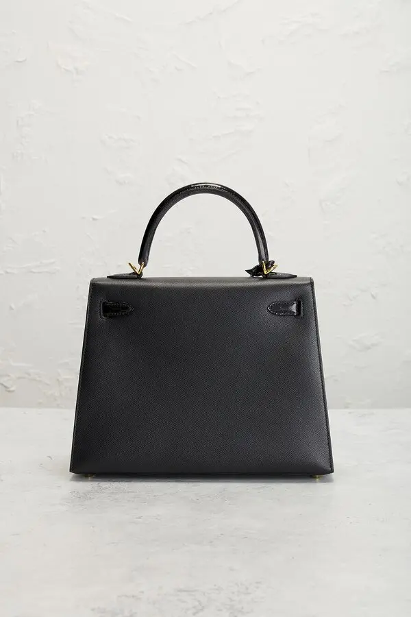 Hermès Madame & Shiny Niloticus Crocodile Kelly Touch 25 Sellier Handbag In Black - Noir