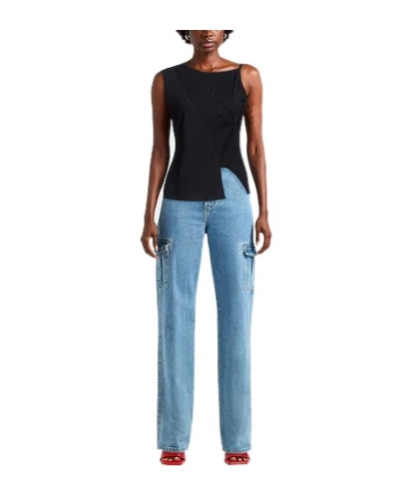 MAXCO. Solid Color Sleeveless T-shirt