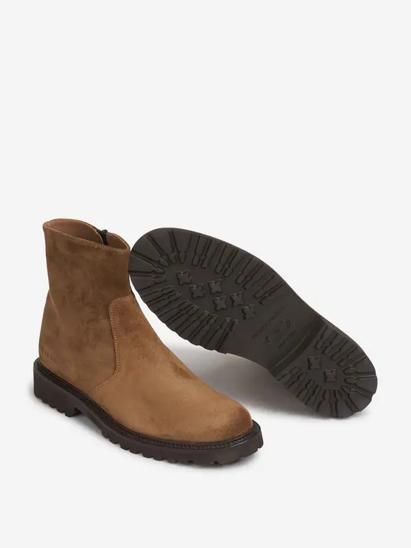 COMMON PROJECTS Round Toe Ankle Boots