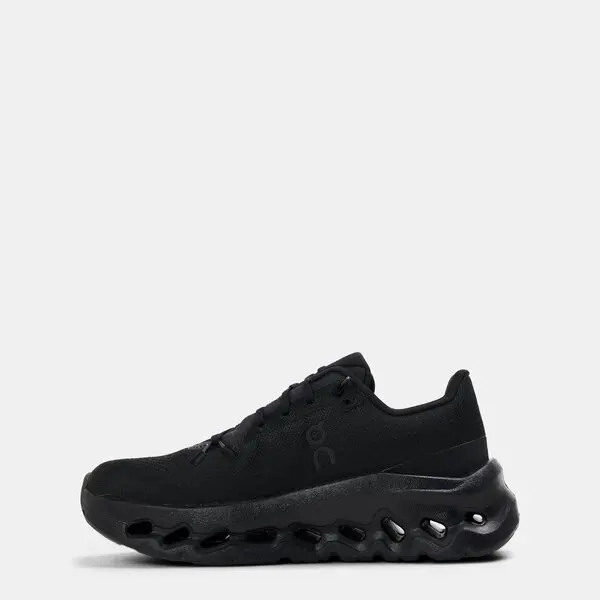 On Everyday Running Shoes