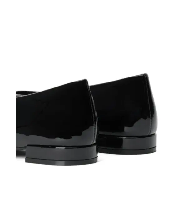 STUART WEITZMAN Lenny Flat