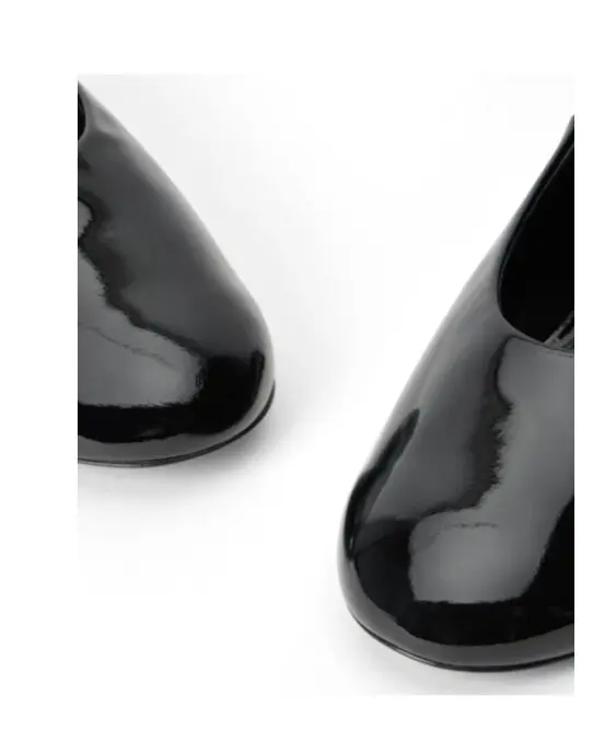 STUART WEITZMAN Lenny Flat