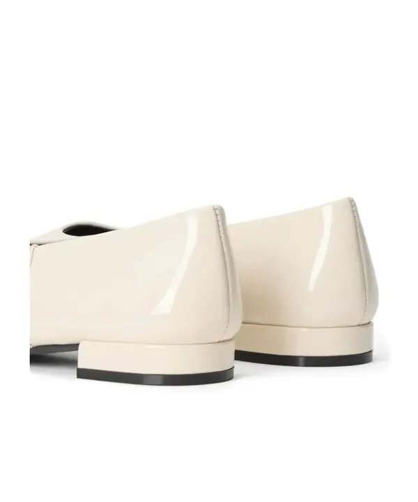 STUART WEITZMAN Lenny Flat