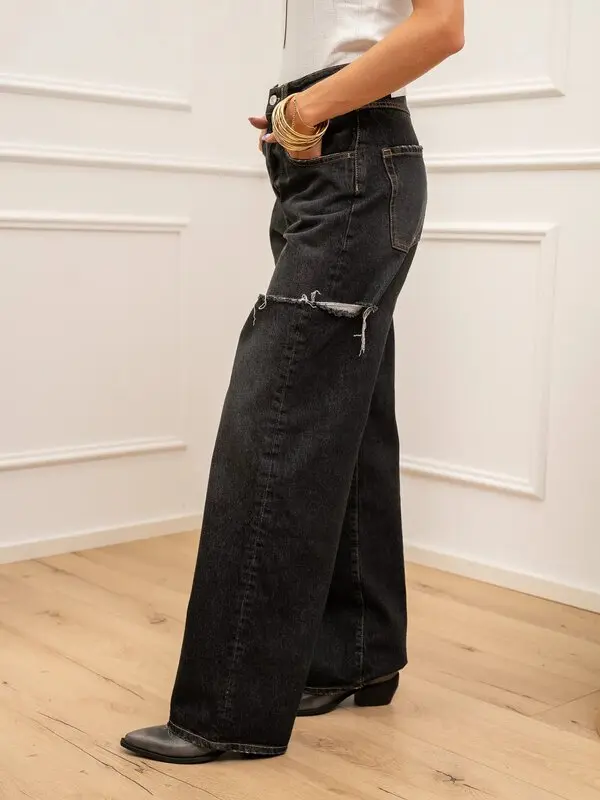 ICON DENIM LOS ANGELES Distressed Jeans