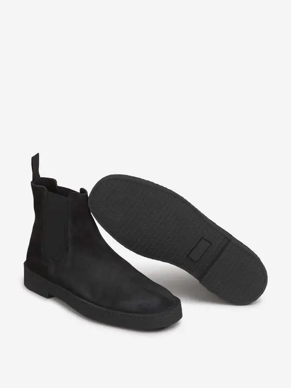 COMMON PROJECTS Chelsea Boots
