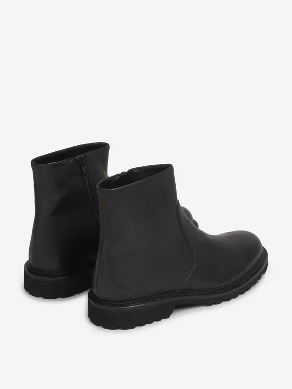 COMMON PROJECTS Round-toe Boots