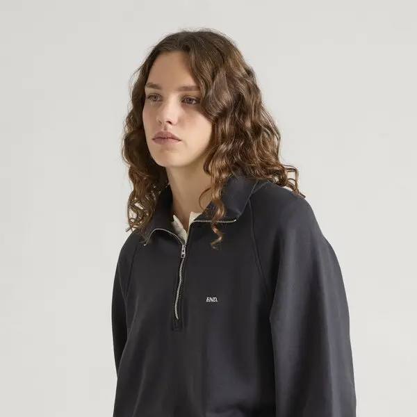 END. Classic Quarter Zip