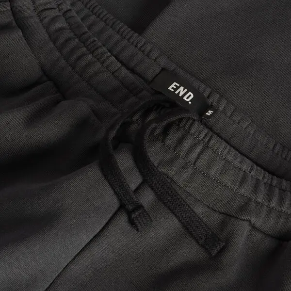 END. Mono Sweatpant