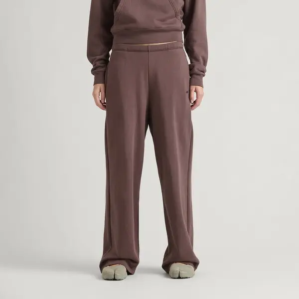 END. Classic Sweatpants