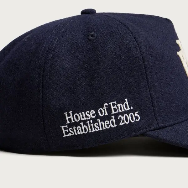 END. Monogram Hitch Lc Cap