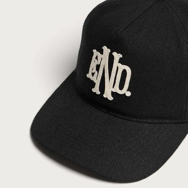 END. Monogram Hitch Lc Cap