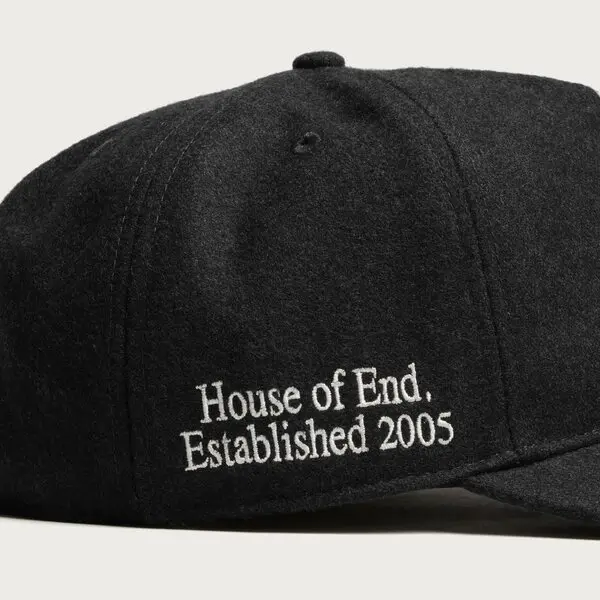 END. Monogram Hitch Lc Cap