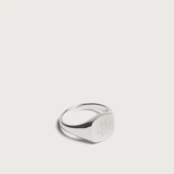 END. Signet Ring