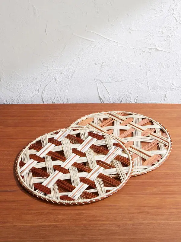 La DoubleJ Set Of Two Iraca Palm Placemats