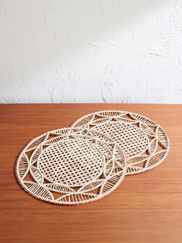 La DoubleJ Set Of Two Iraca Palm Placemats