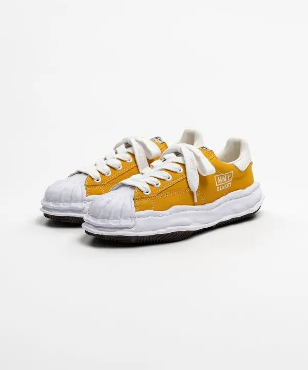 Mihara Yasuhiro Blakey Pleated-toe Low-top Sneakers
