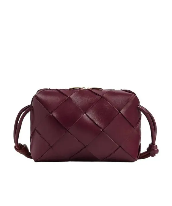 Bottega Veneta Logo Knitted Shoulder Bag - Red