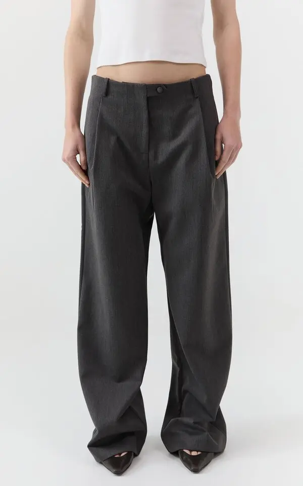 ST. AGNI Wool-blend Tab Pleat Pants