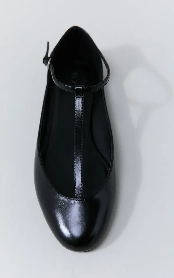 ST. AGNI T-bar Ballet Flat