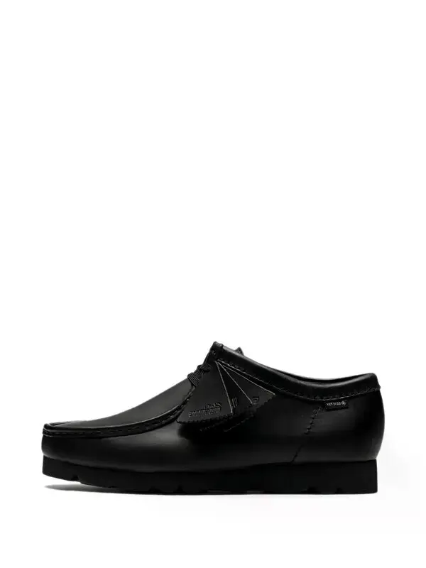 Clarks Wallabee Gtx Apron-toe Sneakers