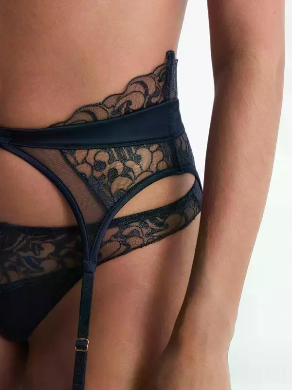 AUBADE Satin Memories Embroidered Suspender Belt