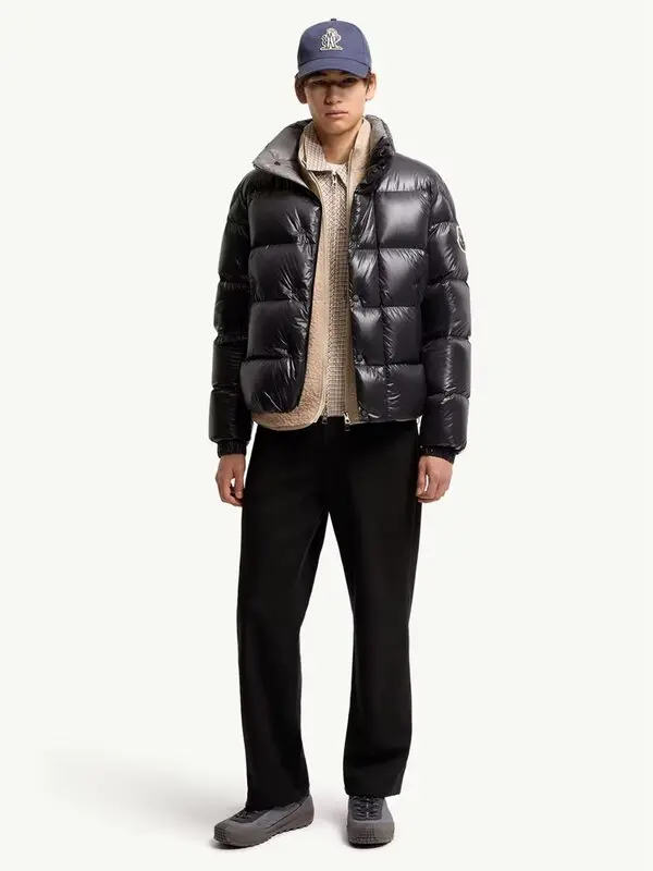 Moncler Piumino Corto Bendola In Laqu - Black