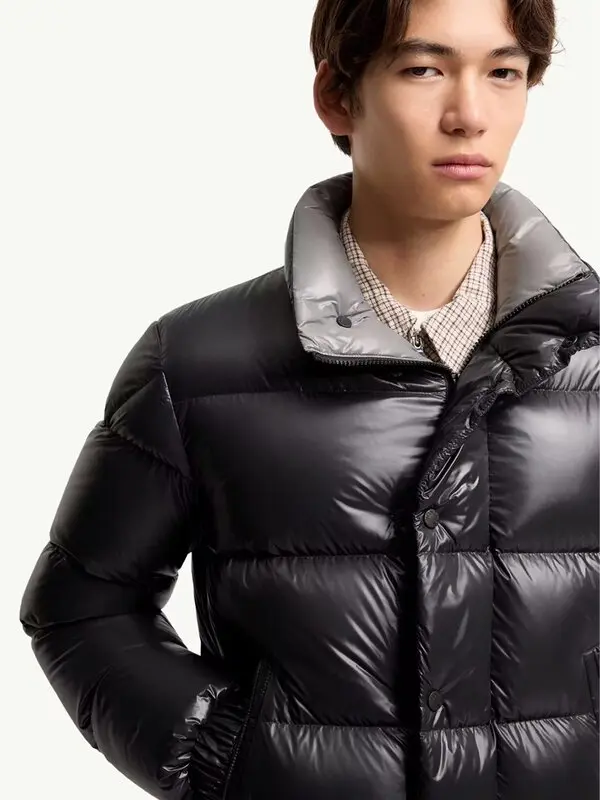 Moncler Piumino Corto Bendola In Laqu - Black
