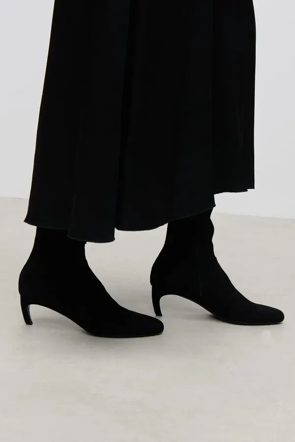 Victoria Beckham Harlow Mid Boot 55 Stretch Suede