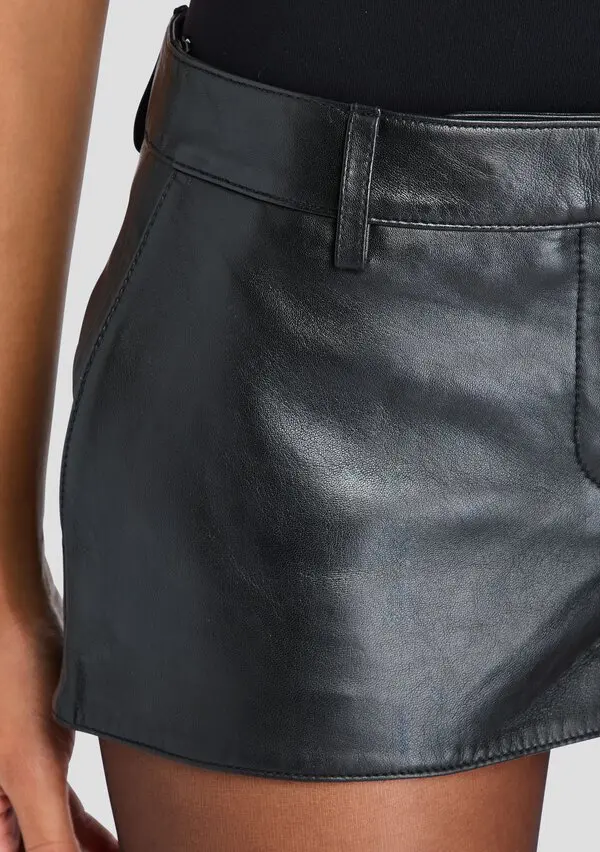 Retrofete Valesia Leather Short