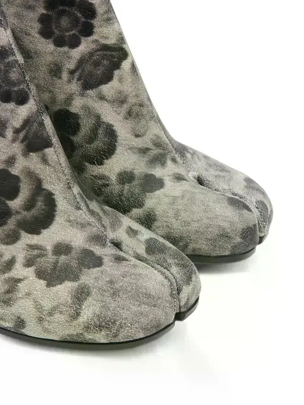 MAISON MARGIELA Tabi Ankle Boots