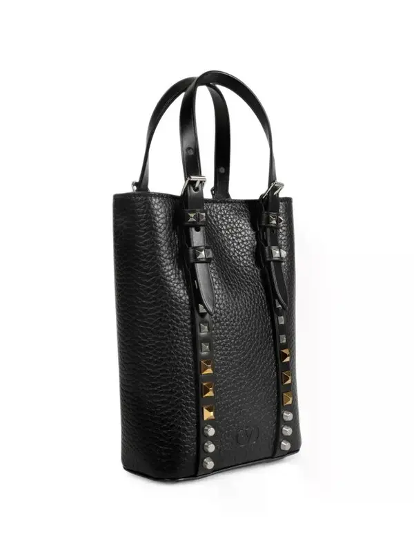 Valentino Garavani Rockstud Pebbled Leather Shoulder Bag