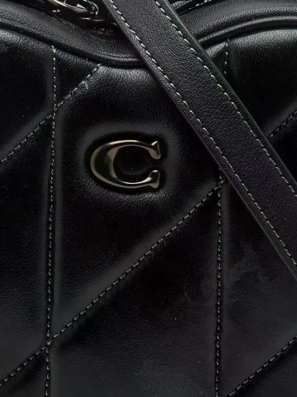 COACH VINTAGE Heart Quilted Shoulder Bag