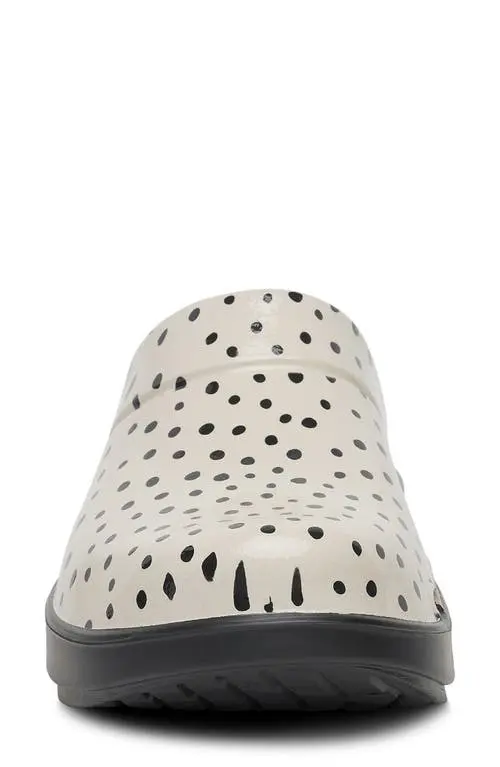 OOFOS Oocloog Limited Clog