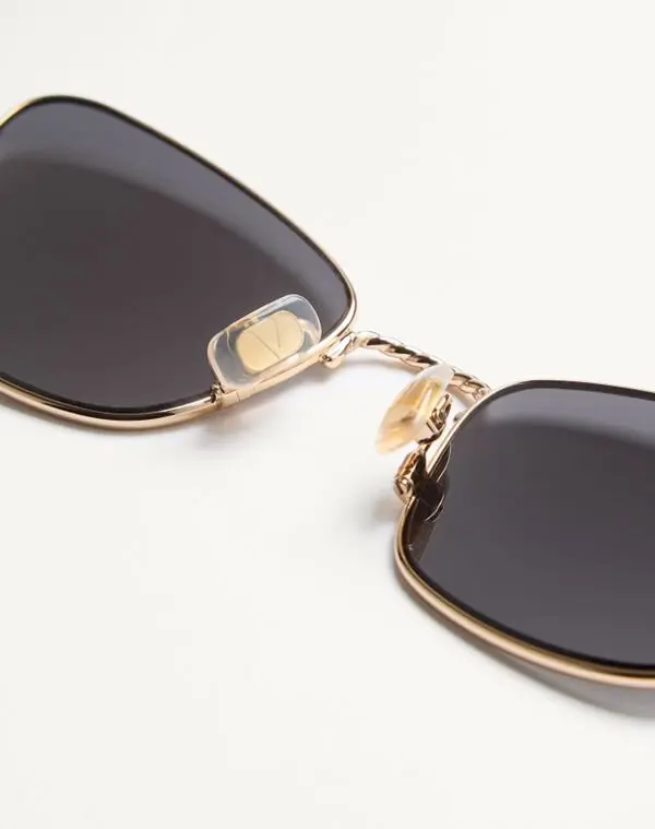 Valentino Garavani Metal Cat-eye Eyewear