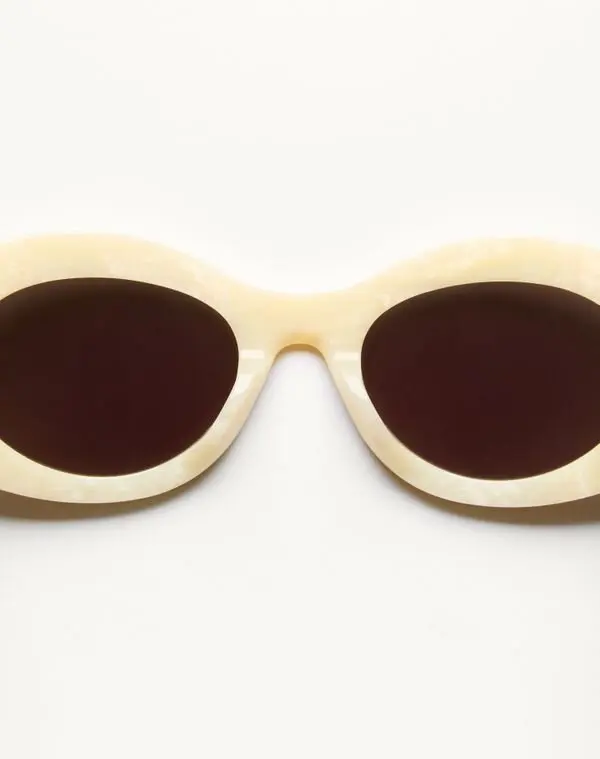 Valentino Garavani Oval Acetate Eyewear - Ivory/brown