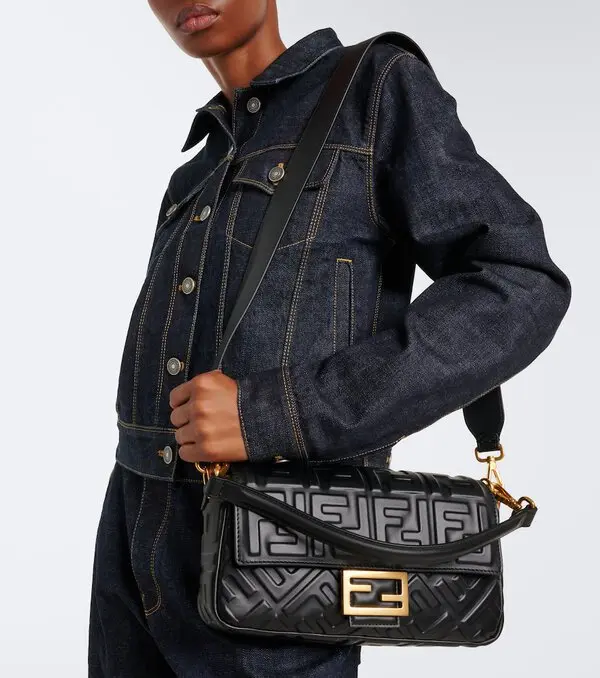 Fendi Baguette® 26424 Medium Leather Shoulder Bag