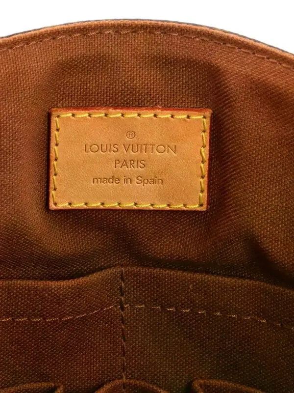 LOUIS VUITTON Beaubourg Messenger Bag Monogram Canvas Mm Crossbody Bag