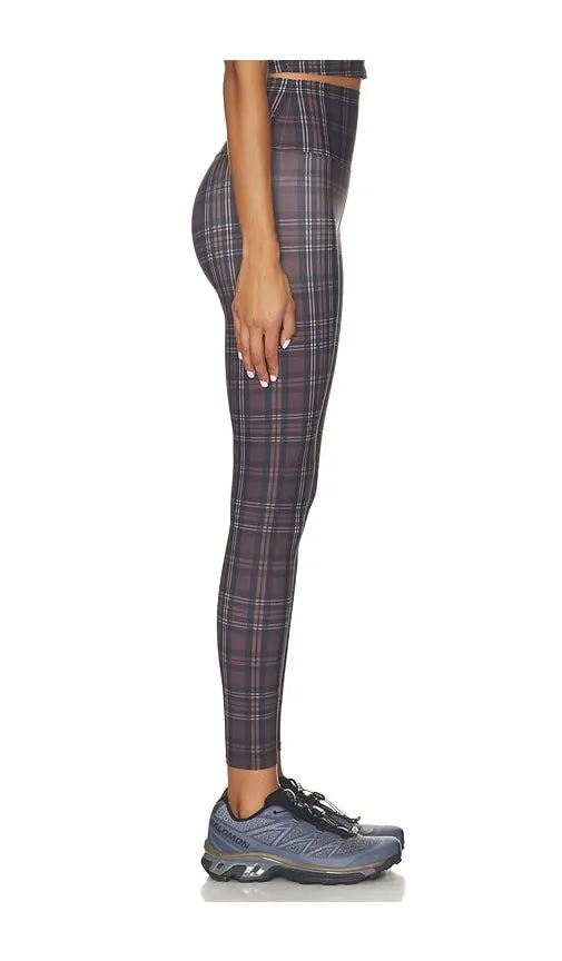 Beach Riot Piper Legging In Chocolate
