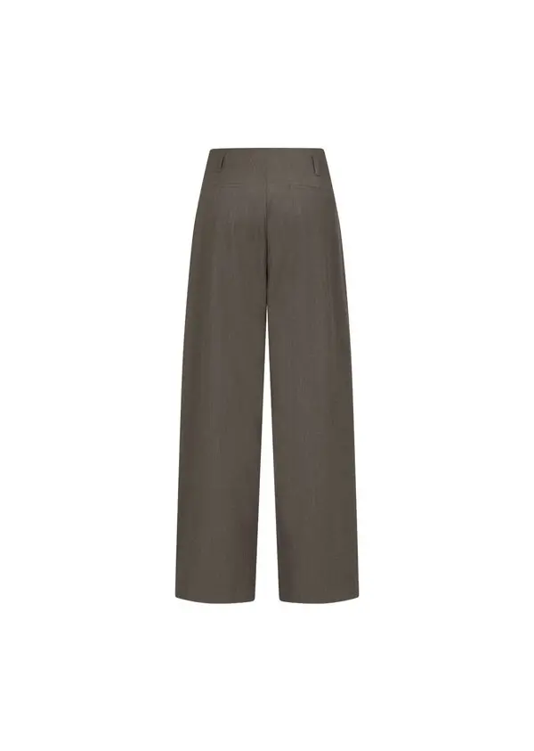 AMOMENTO Straight Tuck Pants