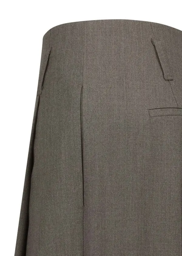 AMOMENTO Straight Tuck Pants