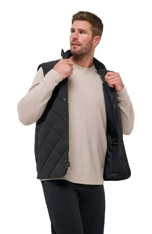 Travis Mathew Highlander Quilted Vest - Black