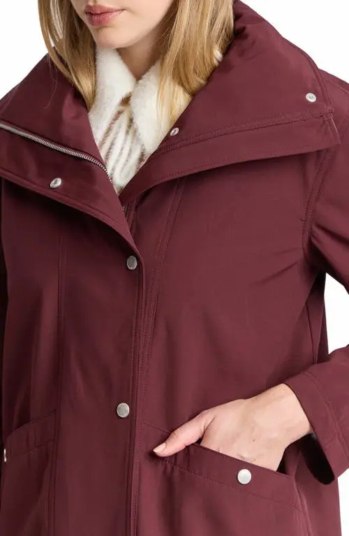 Avec Les Filles Funnel Neck Bonded Rain Jacket