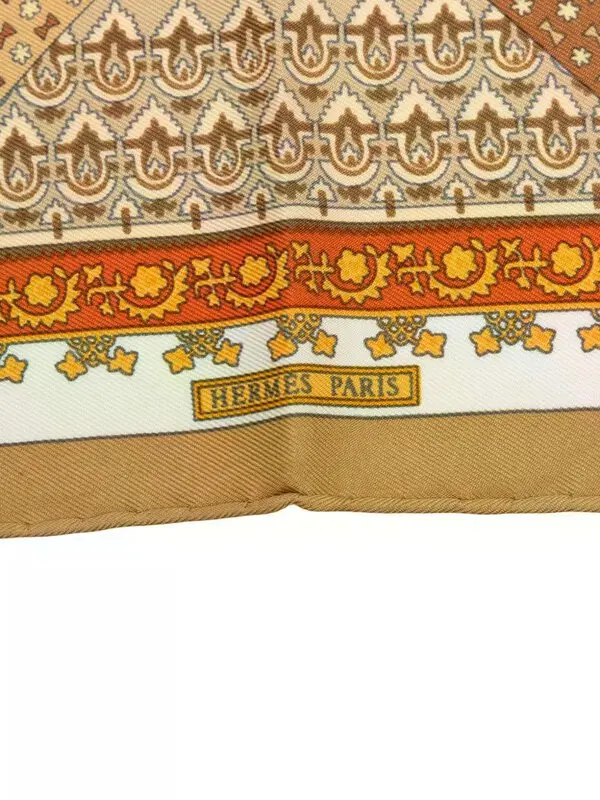 Hermès 20th Century Brins D Or Silk Scarf 45 Scarves