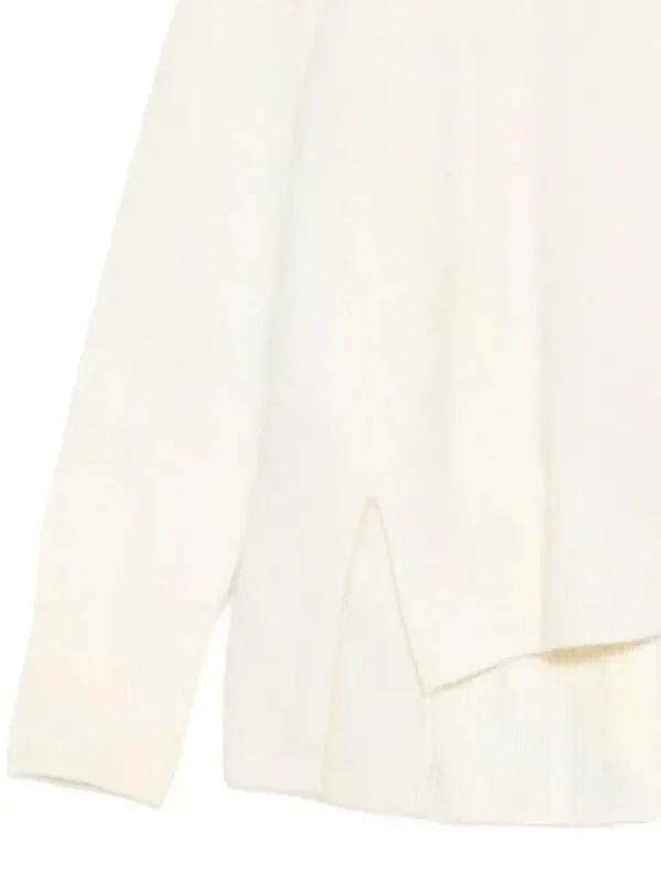 C.T.PLAGE Roll-neck Side-slit Sweater