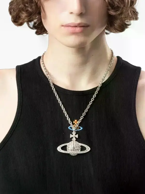 VIVIENNE WESTWOOD Bas Relief Pendant Necklace