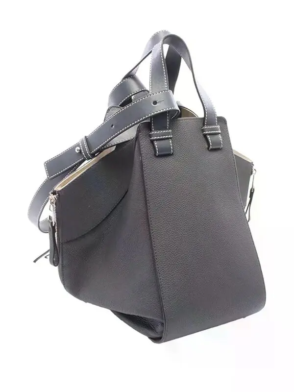 Loewe 2010-2026 Medium Leather Hammock Satchel